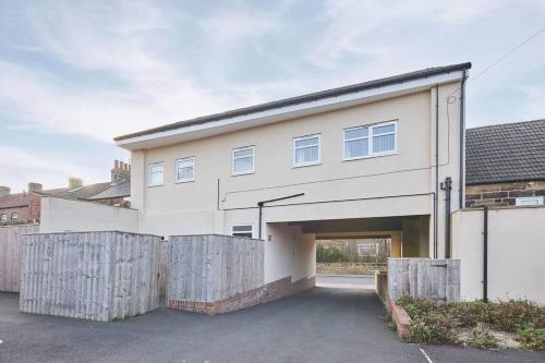 2-Bedroom Serviced Apartment Marske-by-the-Sea 4, Marske-by-the-Sea ...