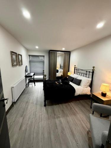 Shepshed的Brand New 4 bed Stunning Spacious Flat In Shepshed（2026 年最新房價）