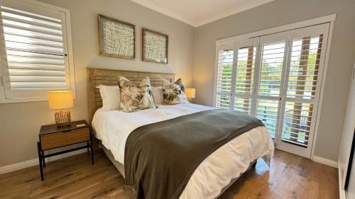 The Whale Tale - 2BD Pool & 800m to Solar Beach, Plettenberg Bay ...
