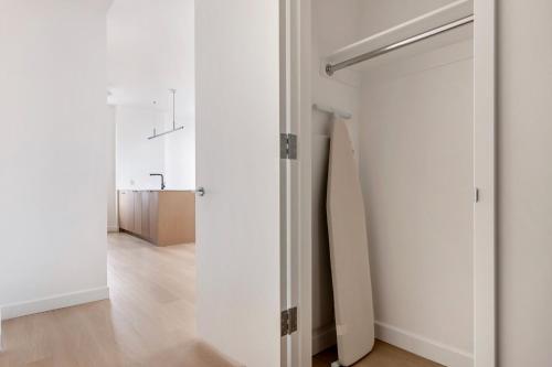 Blueground Gowanus rooftop pool nr Prospect Park NYC-2198, Brooklyn ...