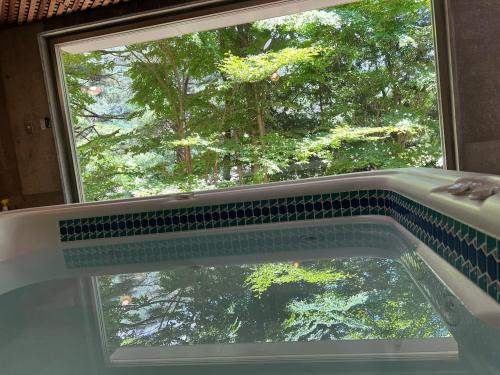 Cabin E Jacuzzi BBQ Hammock Lake Saiko Mt Fuji, Fujikawaguchiko (harga ...