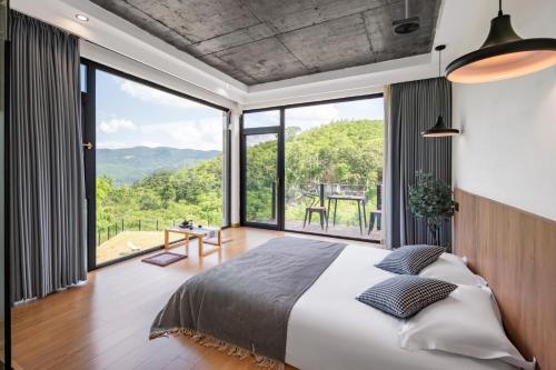 ManToo · Forest Above the Clouds Bamboo Hot Spring Resort(Anji Yu ...