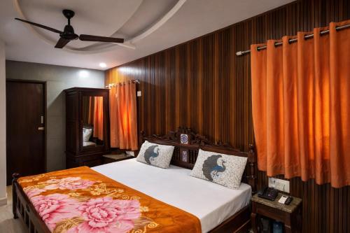 Hotel Sudarshan By Nath Bliss - Near Shrinathji Temple Just 2 Mins Walk ...
