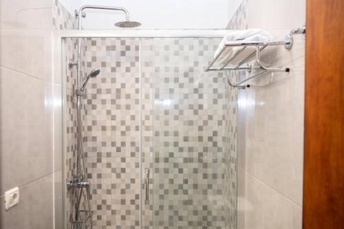 James Sun, Acantilado de los Gigantes (bijgewerkte prijzen 2026)