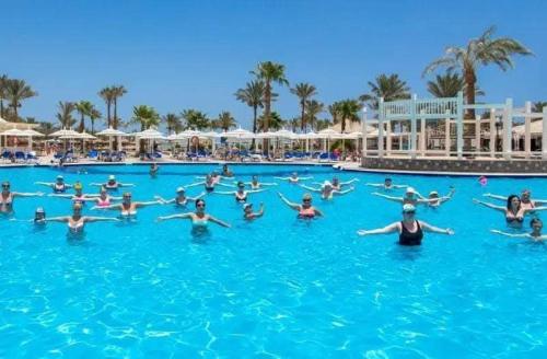 Mirage Bay Resort Aquapark Cap Ahmed Suite, Hurghada (preus ...