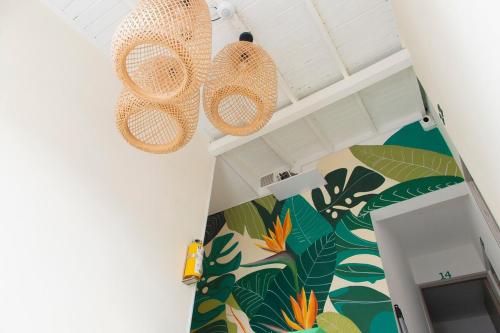 Beautiful NEW Apto for 2, Fast Wifi, GreatLocation, Medellín (preços ...