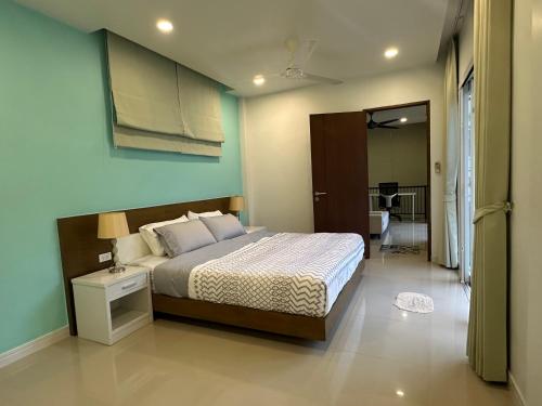 Ban Khlong Samrong的Cozy and Convenient Bangna House（2026 年最新房價）