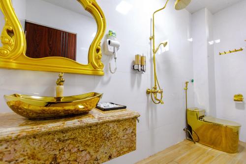 Van Don Royal Hotel, Hà Cái (harga terbaru 2026)