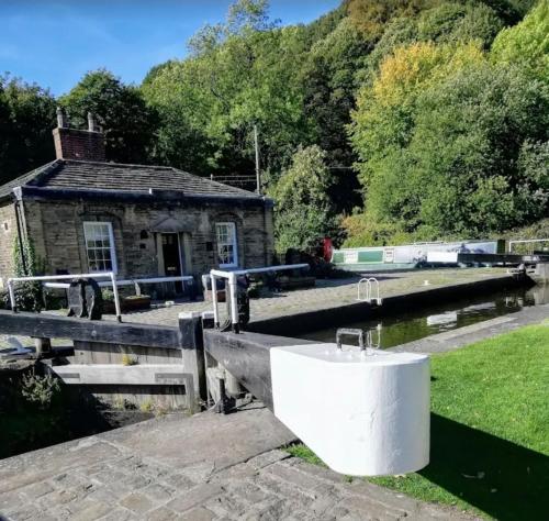 Lock Keepers Cottage at Salterhebble, Exley (prezzi aggiornati per il 2026)