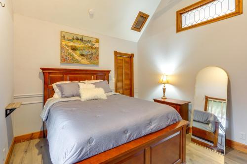 100-Year-Old Farmhouse in Fulton 6 Mi to Town!, Fulton (מחירים מעודכנים ...