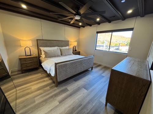 Modern Loft with Red Rock Views - Downtown St George, Saint George ...