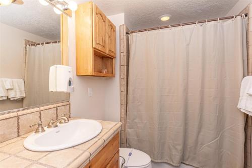 MH 911 | Luxurious Mountain Retreat Near Snowbasin, Wolf Lodge ...