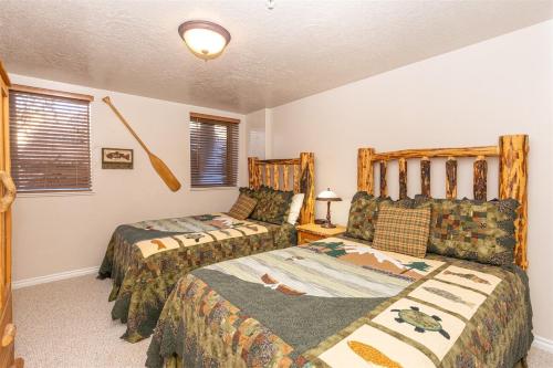 MH 911 | Luxurious Mountain Retreat Near Snowbasin, Wolf Lodge ...