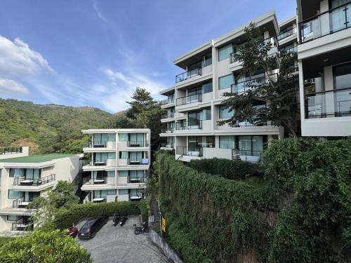 A Taste of Utopia -Modern Phuket Retreat with Jacuzzi, Ban Karon (2026 ...