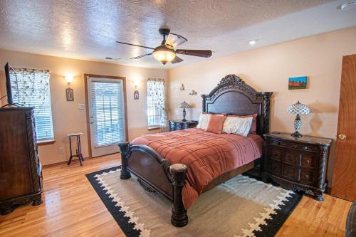 Pool, Hot Tub, Grill, Gym, Game Room, Office House, Bosque Farms ...