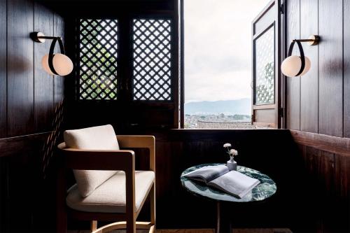 The King’s View Hotel-Chinese Courtyard Garden（The Lion Hill Branch ...