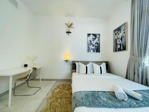 Vezul Residence, Business Bay - 2 Bedroom Apartment - Allsopp & Allsopp ...