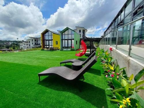 Windy Peak Tagaytay - Cabin & Capsule House, Ulat Segundo (prezzi ...