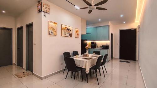 Kampong Bukit Dukong的Traders Park Residence C180 Columbia Asia Hospital ...