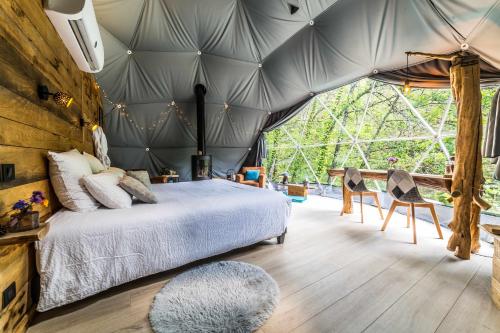 "La Belle étoile" - Dôme haut gamme - Jacuzzi, La Dornac (prezzi ...