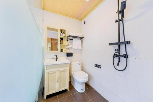 Chengdu Longcheng Hotel Huaxi Hospital Wuhou Temple Jinli Panda Branch ...