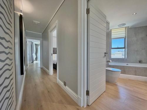 Ultimate luxury on Beach Road, Strand (precios actualizados 2026)