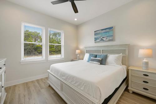 Deja Blue - Luxury Beach House with Private Pool & Rooftop Deck, Blue ...