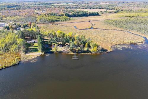 Waterfront Cabin On Full Rec Lake - Sleeps 6, Phillips (harga terbaru 2026)