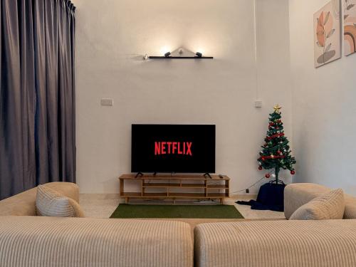 10 Pax Near Lake Garden Zoo Selly Oak Sentosa, Tajping (2026 ...