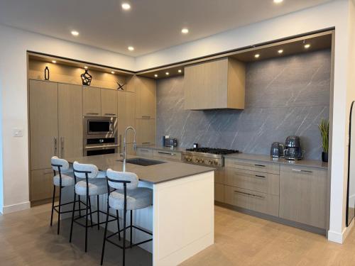 基洛納的Luxury Penthouse in Kelowna BC（2026 年最新房價）