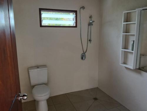 The Oasis Bukura - Beautiful Beachfront Villa, Πορτ Βίλα (ενημερωμένες ...