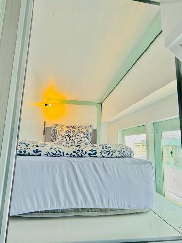 Easy Monday Capsule Bed and Traditional Thai Bath, Bang Bua Thong ...