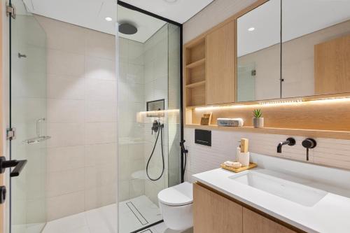 Urban Chic 1 Bedroom with big Balcony Kitchen in JVC, Dubái (precios ...