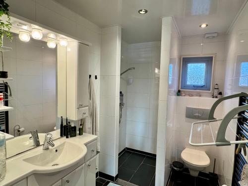 Breskens Chalet Maritim mit Zaun Haus Nr J267, Breskens (uppdaterade ...