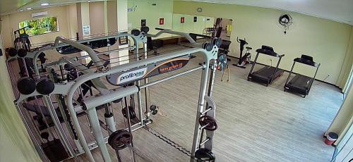 Apto em Bombas com jacuzzi privado, piscinas, gym completo, sauna ...