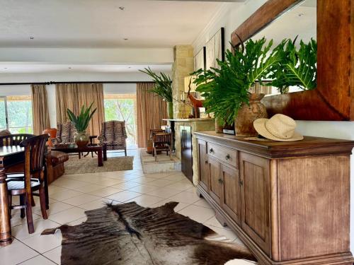 Private African Retreat at 3000ha Mangweni Game Reserve, Elandsbosch ...