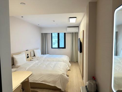 Haiyou Langfang Railway Station Wanda Plaza Hotel, Lang Phường (giá cập ...