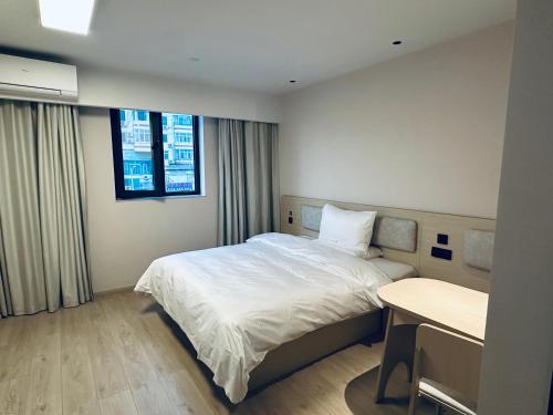 Haiyou Langfang Railway Station Wanda Plaza Hotel, Lang Phường (giá cập ...