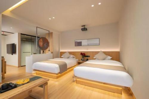 Huazhu Lotus Pure View Courtyard, a luxurious Zen-inspired guesthouse ...
