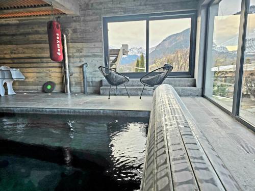 Luxury Chalet with Indoor Pool, Praz-sur-Arly (prețuri actualizate 2026)