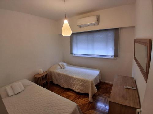 Dpto cómodo y cálido en el corazón de Almagro, Buenos Aires ...