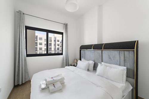 Modern & Cozy 2BR Apartment at The Nook 1 Near Metro, Dubai (prezzi ...