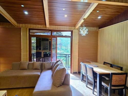 Modern Cozy Cabin - Baguio Transient - 3BR with 4CR - New House, Baguio ...