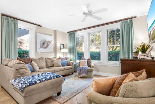 Lasata Grand Sandestin Resort at Baytowne Warf Pool Beach & Shuttle ...