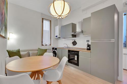 San Cristoforo M4 - Quiet & Bright Apartment, Milano (2026 güncel ...