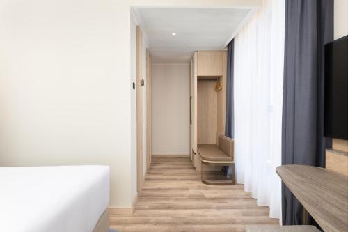 Courtyard by Marriott Milano Linate, Milan (updated prices 2026)
