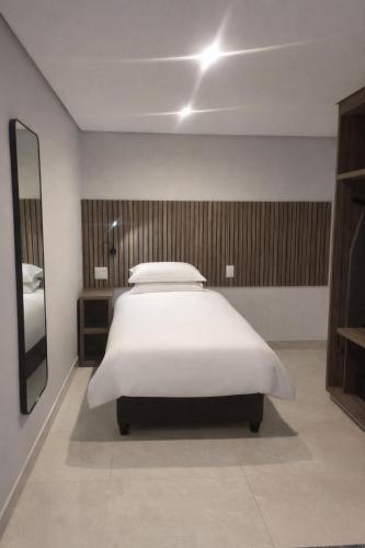 Zar Hotel, Amanzimtoti (updated prices 2026)