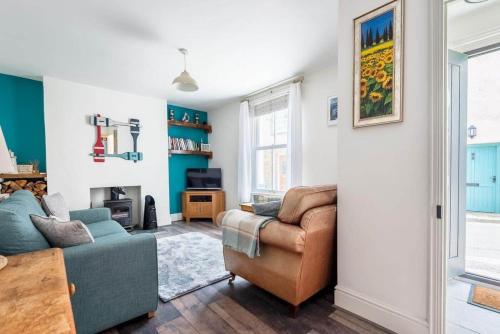 Gin O'Clock Mevagissey Level Walk to Harbour, Mevagissey (precios ...