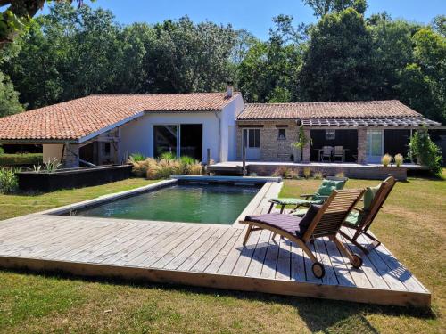 Chambre familiale, Saint-Laurent-de-la-Prée (tarifs actualisés, 2026)