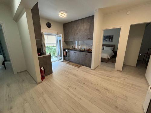 Tree Road Patras City, Patra (preços atualizados para 2026)